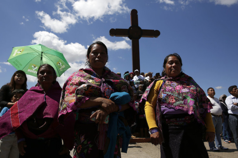 Pope courts indigenous Mexicans as Catholic fervor fades