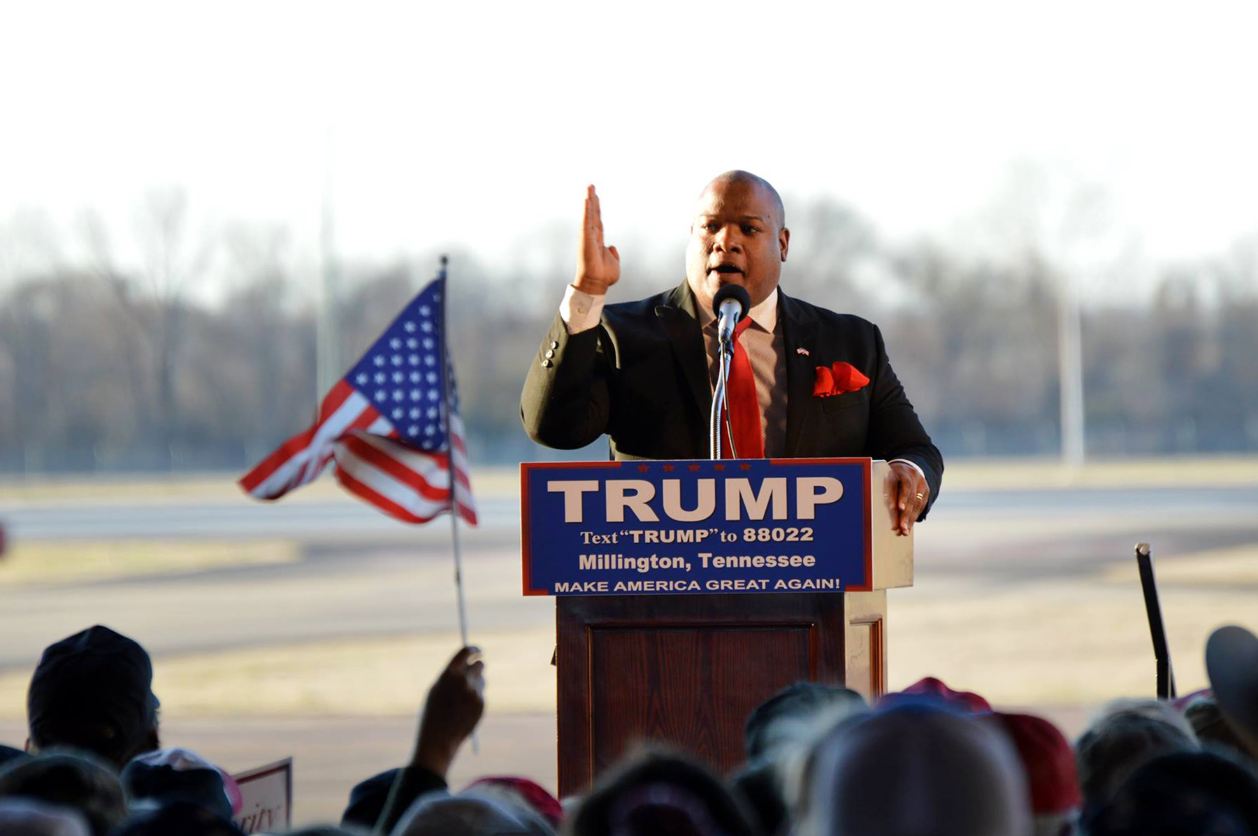 PRINT Pastor Mark Burns speaks at a Trump Rally. Photo by Gene Ho ...