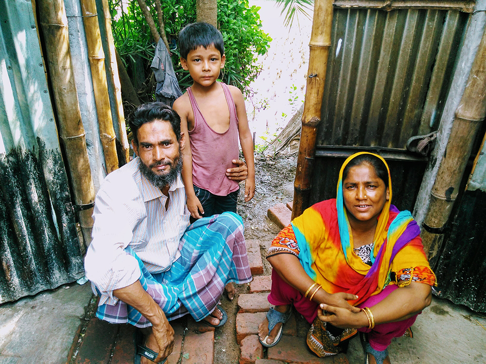 Far from home, Rohingya Muslim refugees count their blessings at Eid