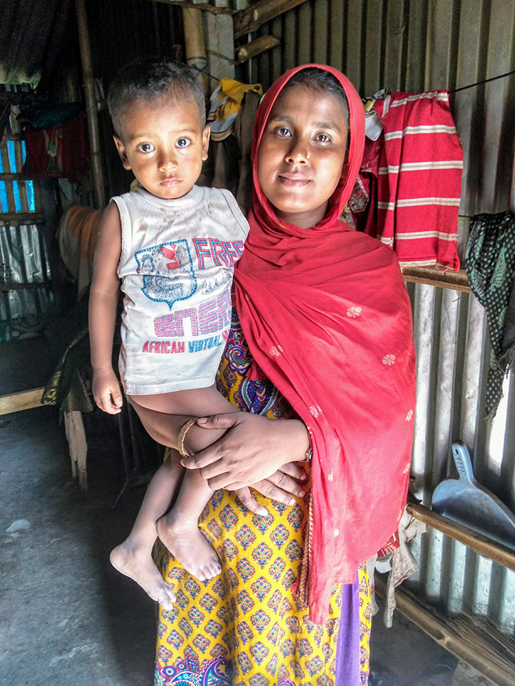 Far from home, Rohingya Muslim refugees count their blessings at Eid