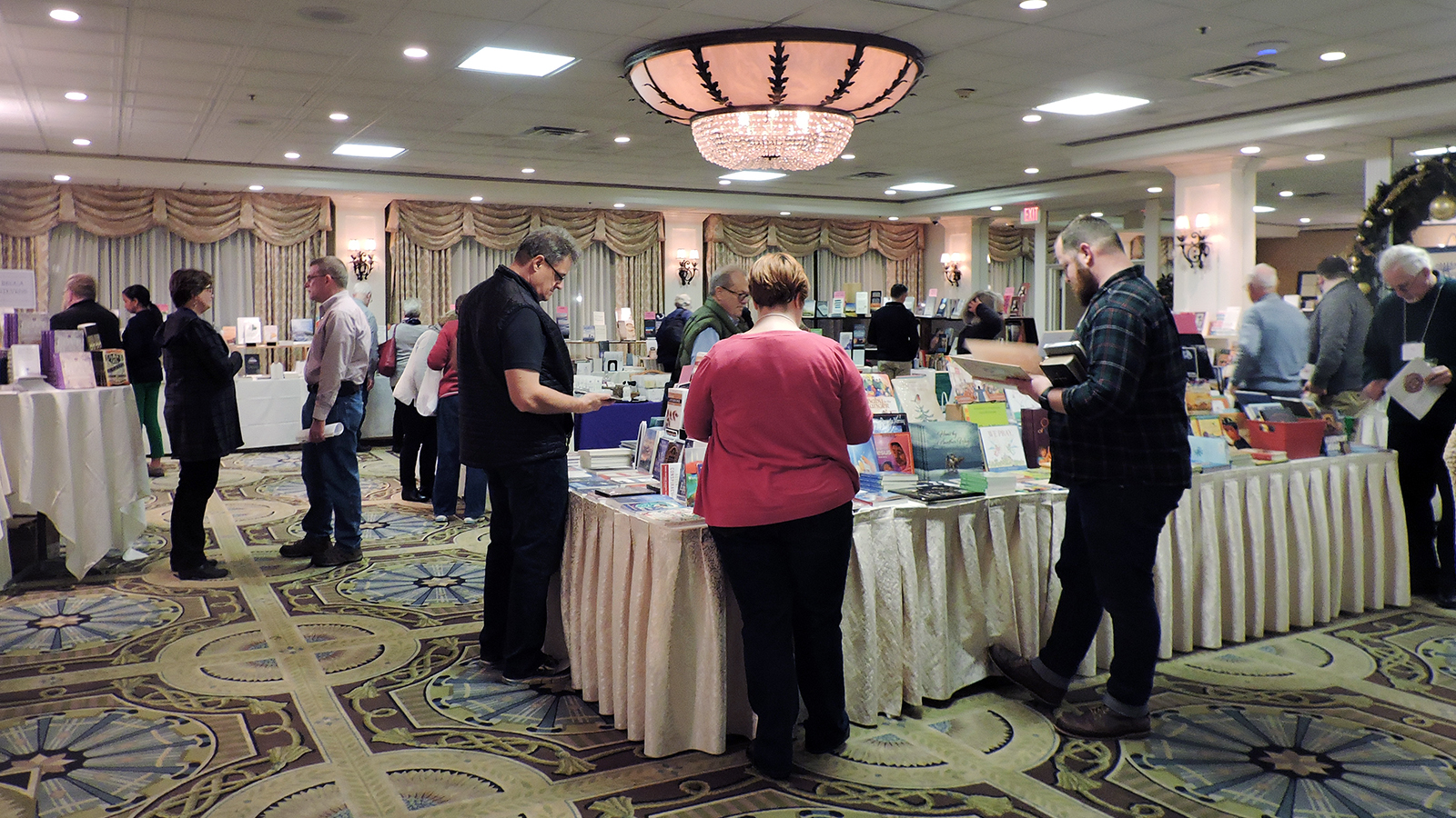 Small-town Christian bookstore owners keep faith despite an uncertain ...