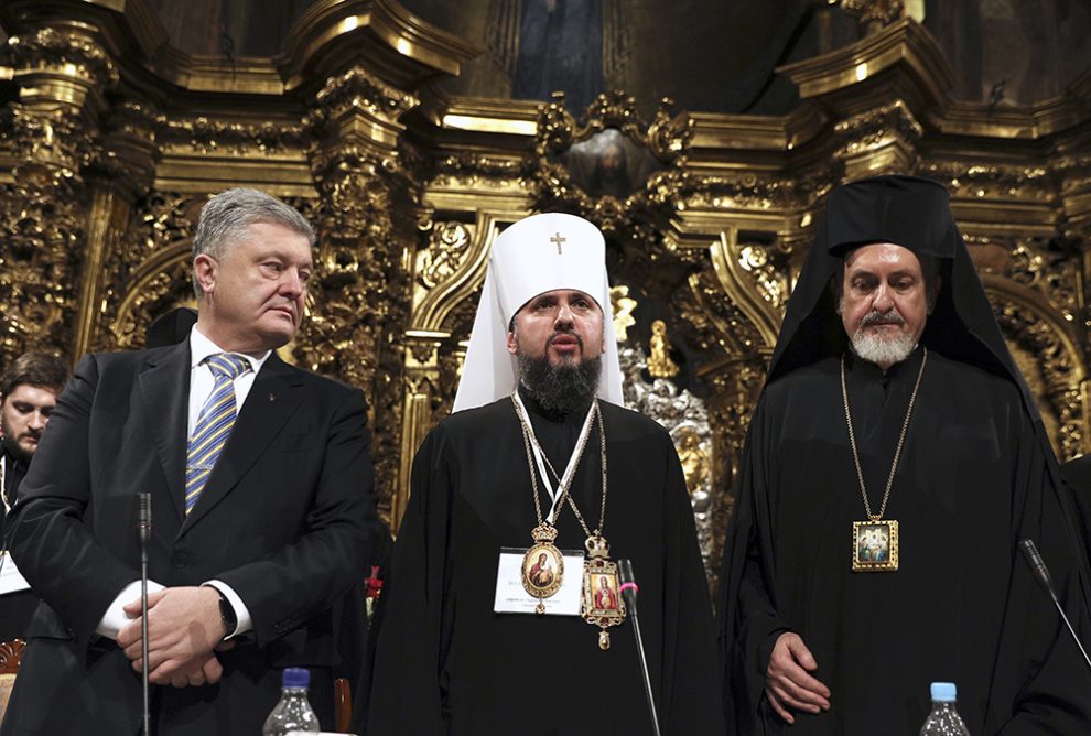 Official recognition for Ukrainian church roils Orthodox world