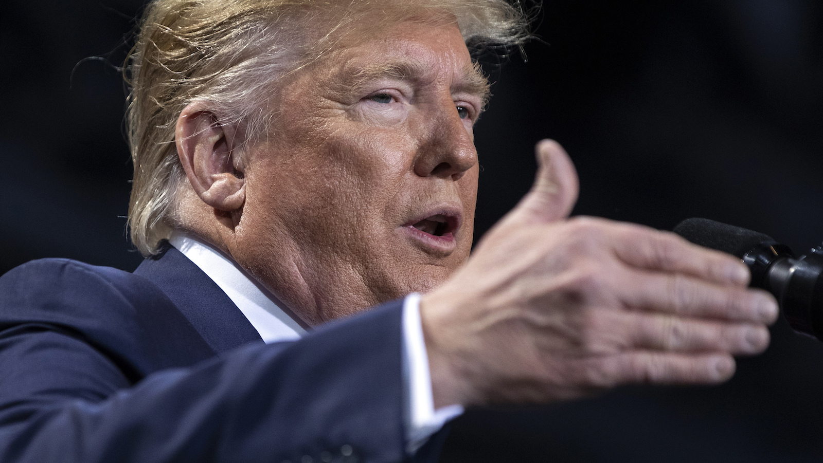 Pastor pledges safety for immigrants at Miami Trump event