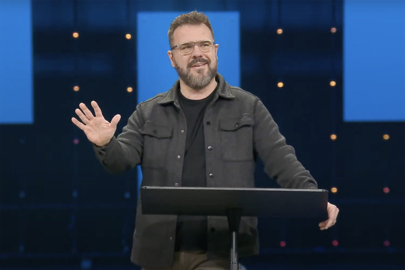 Willow Creek pastor Dave Dummitt to step down, Shawn Williams named ...