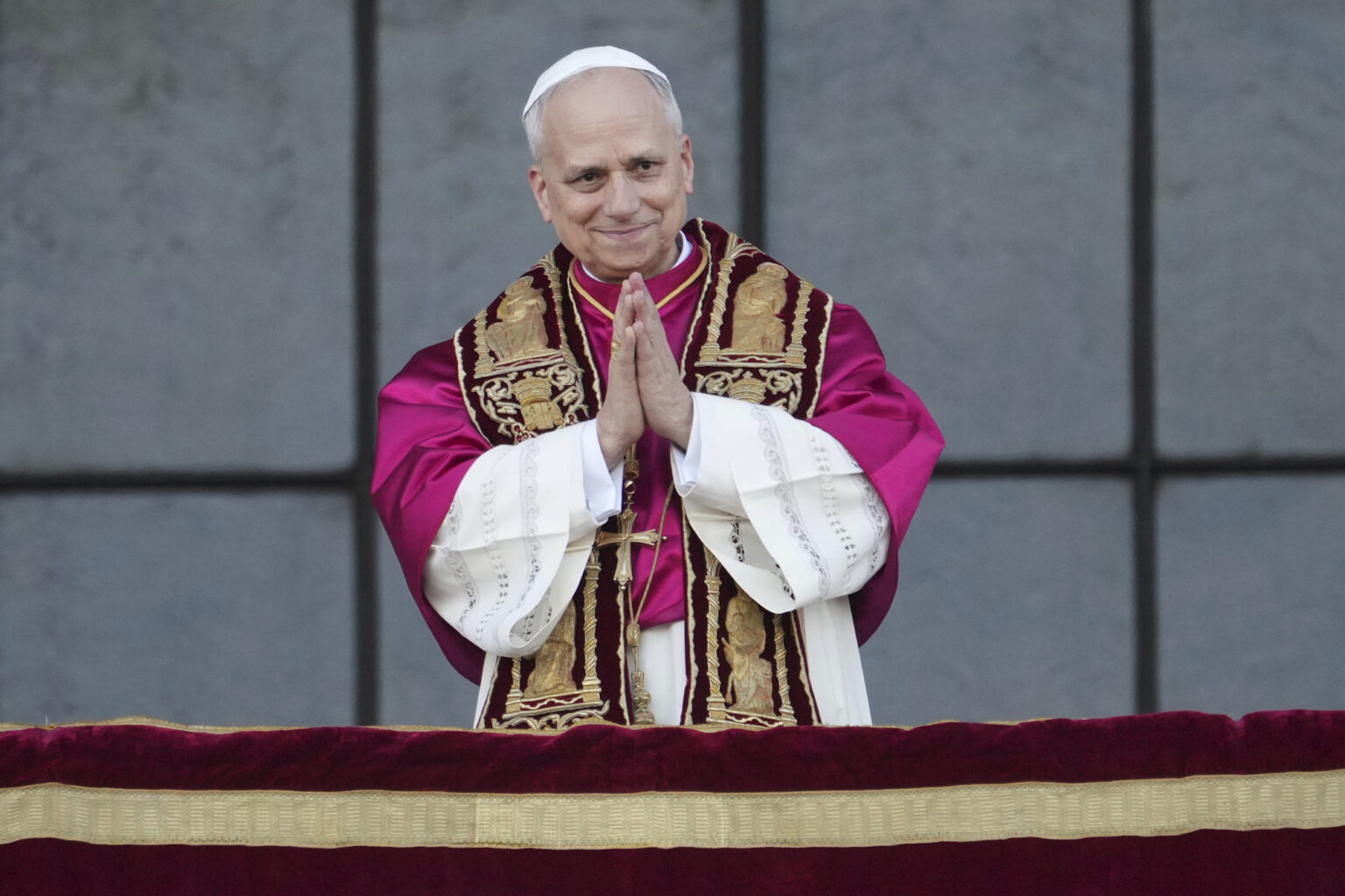 Pope Leo XIV declares 'I am Roman!' as he completes formalities to ...