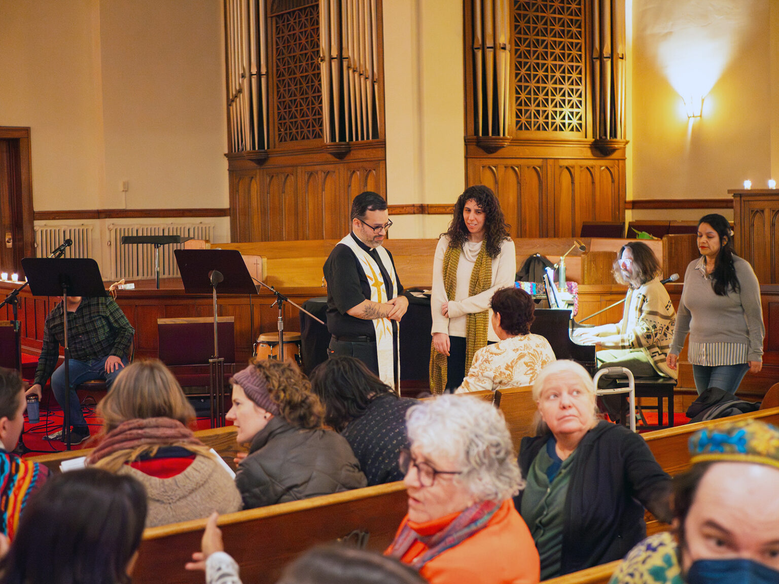 Amid ICE raids, Minneapolis rabbi and pastor show solidarity in action